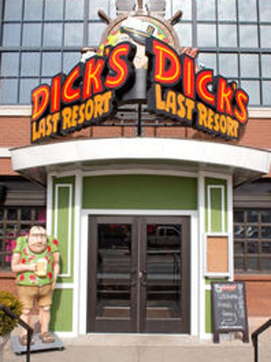 Dicks Last Resort Opens At The Levee Tuesday