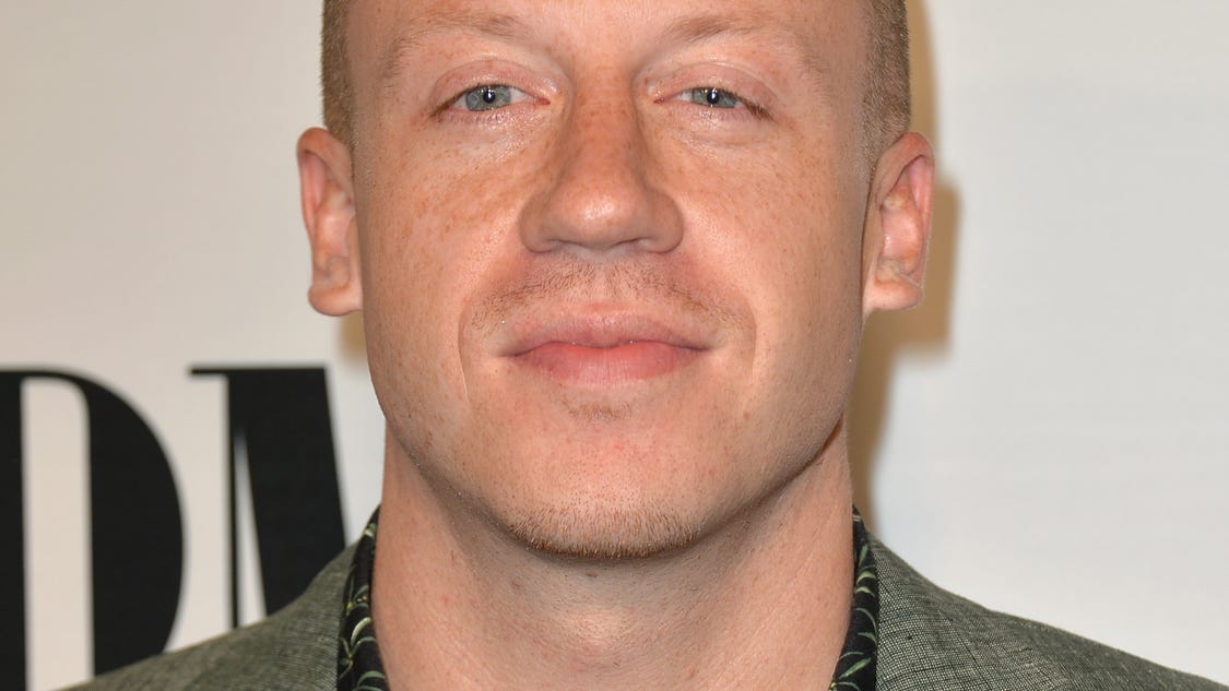 mackelmore-jewish-stereotype-costume-controversy mackelmore-jewish-stereotype-costume-controversy