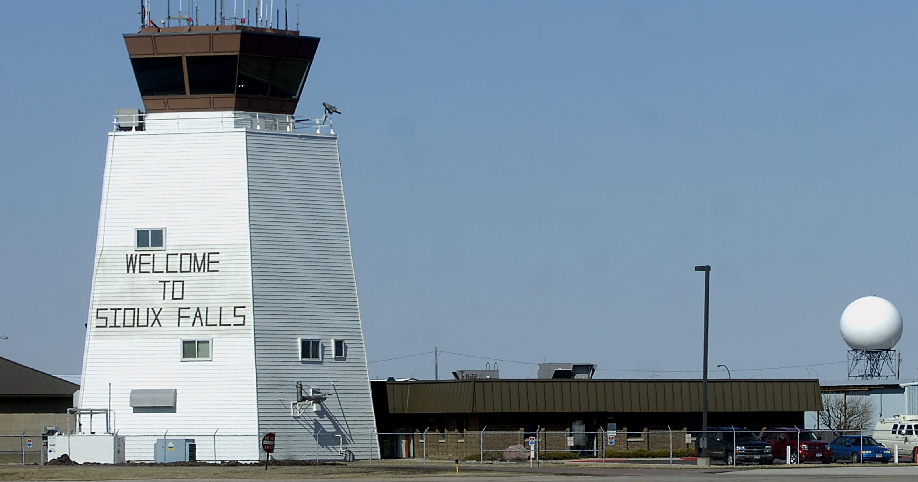 Several Sioux Falls flights canceled due to weather