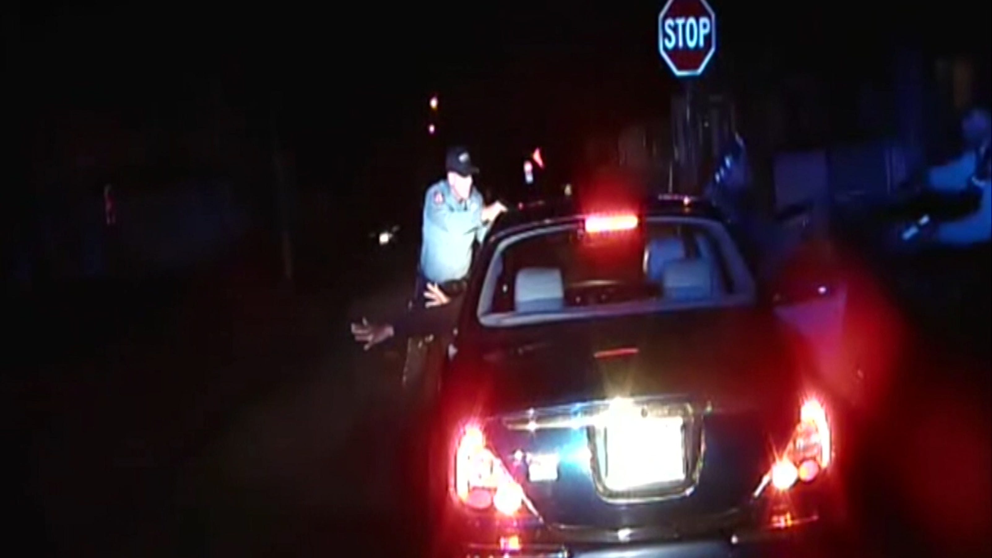 Police video shows routine traffic stop turn deadly Police video shows routine traffic stop turn deadly