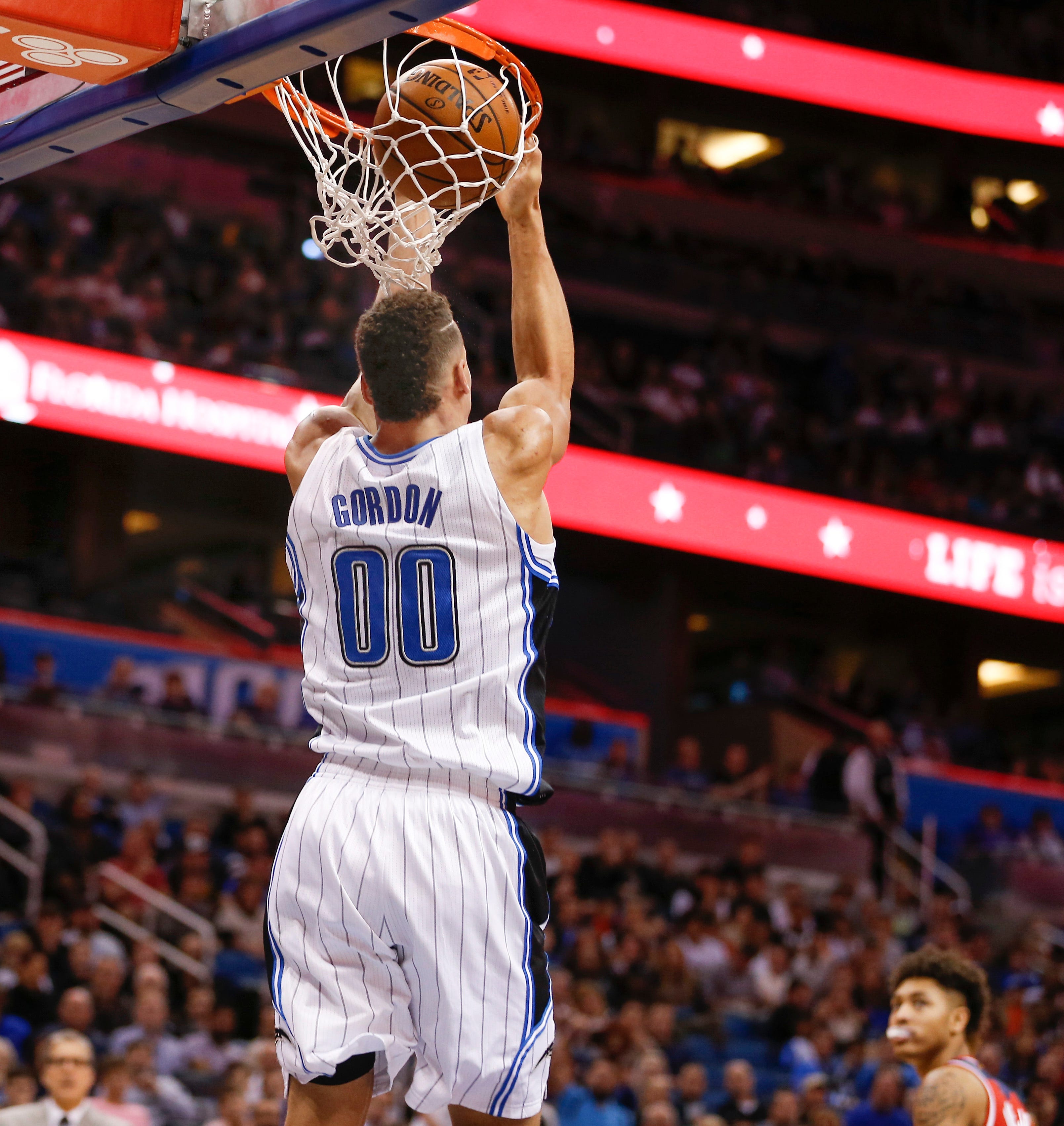 aaron gordon dunk