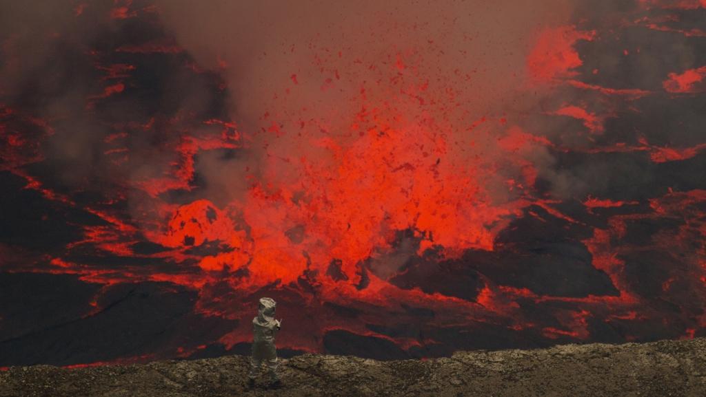 volcano africa lava lake