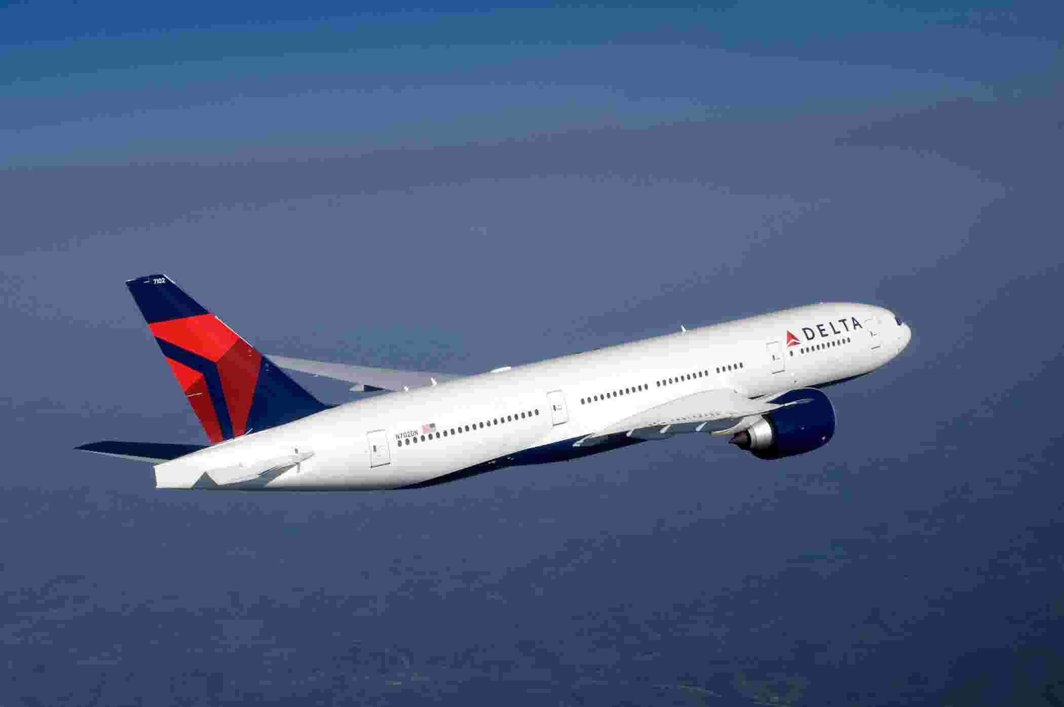 delta-wants-you-to-keep-your-frequent-flier-status-with-this-new-program