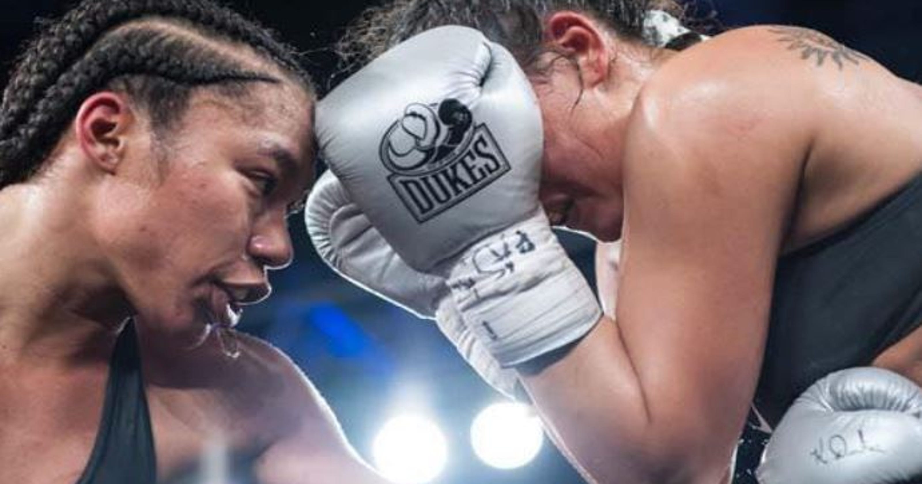 Baumgardner wins first title in fifth pro fight