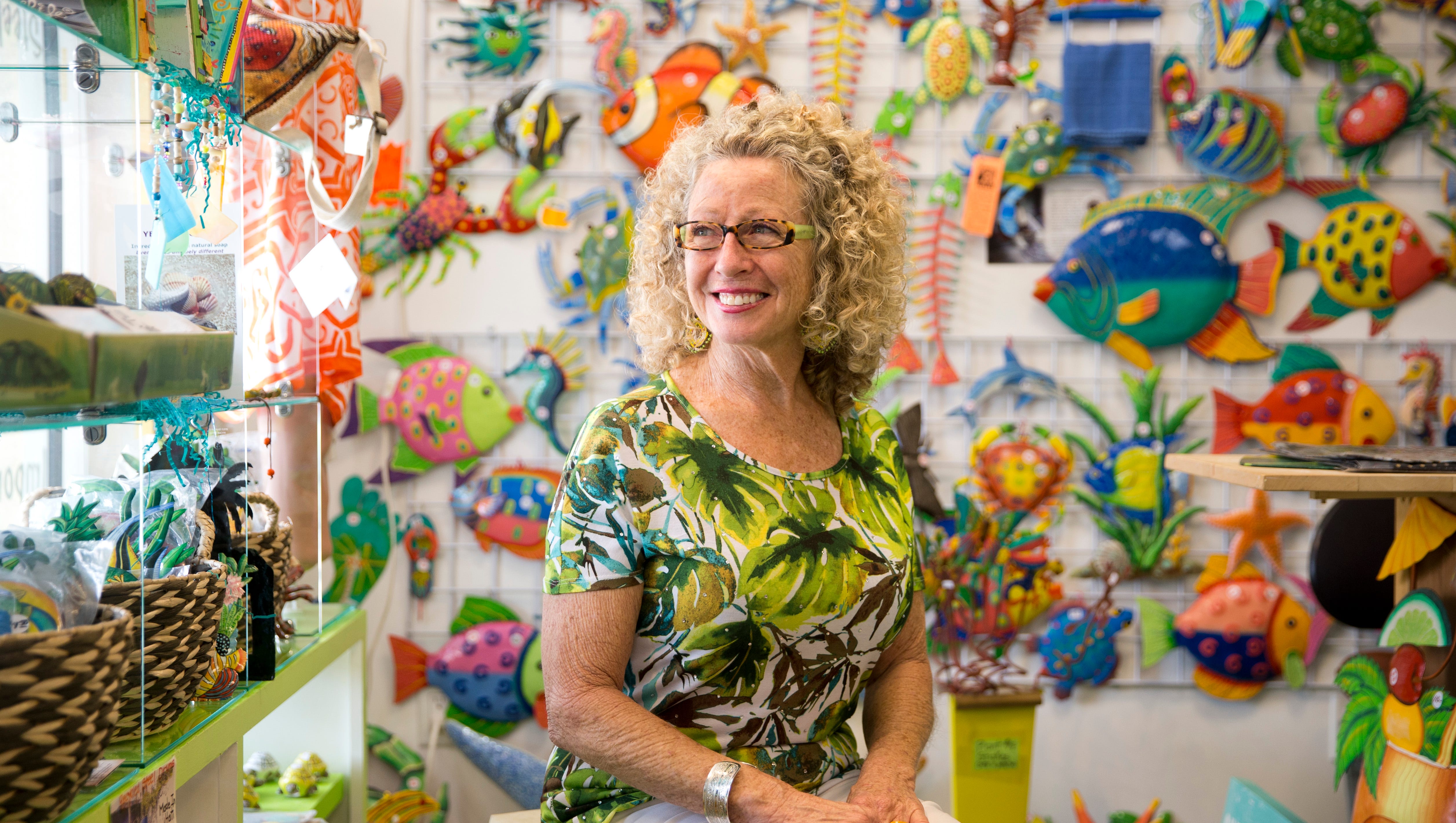 Fifth Ave's The Lady from Haiti staying open until large art sells