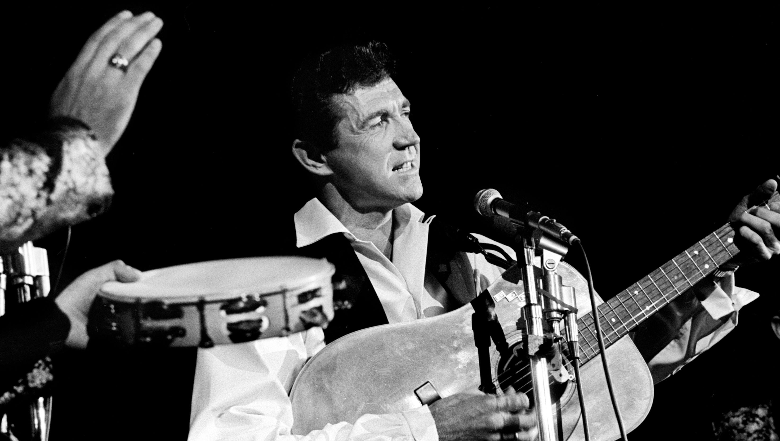 Country singer Sonny James dies at 87