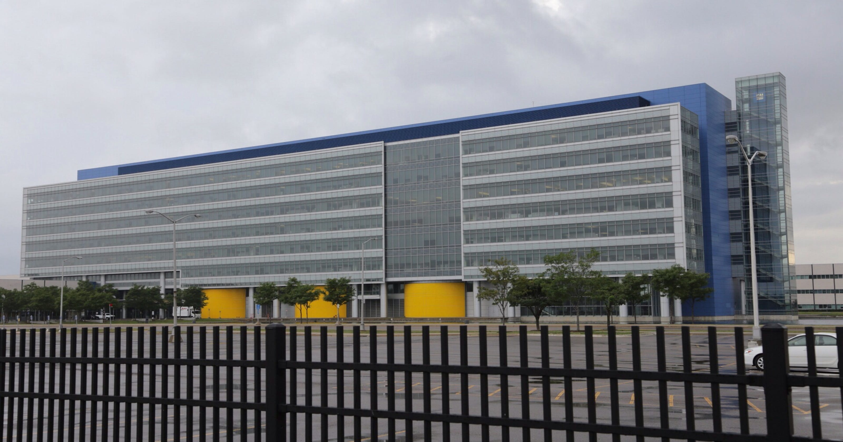 GM to add 2,500 jobs, invest $1B at Warren Tech Center