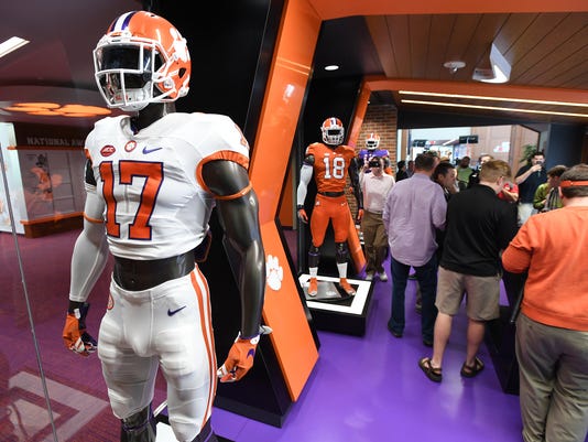 Clemson, Nike extend partnership with 10-year, $58 million deal