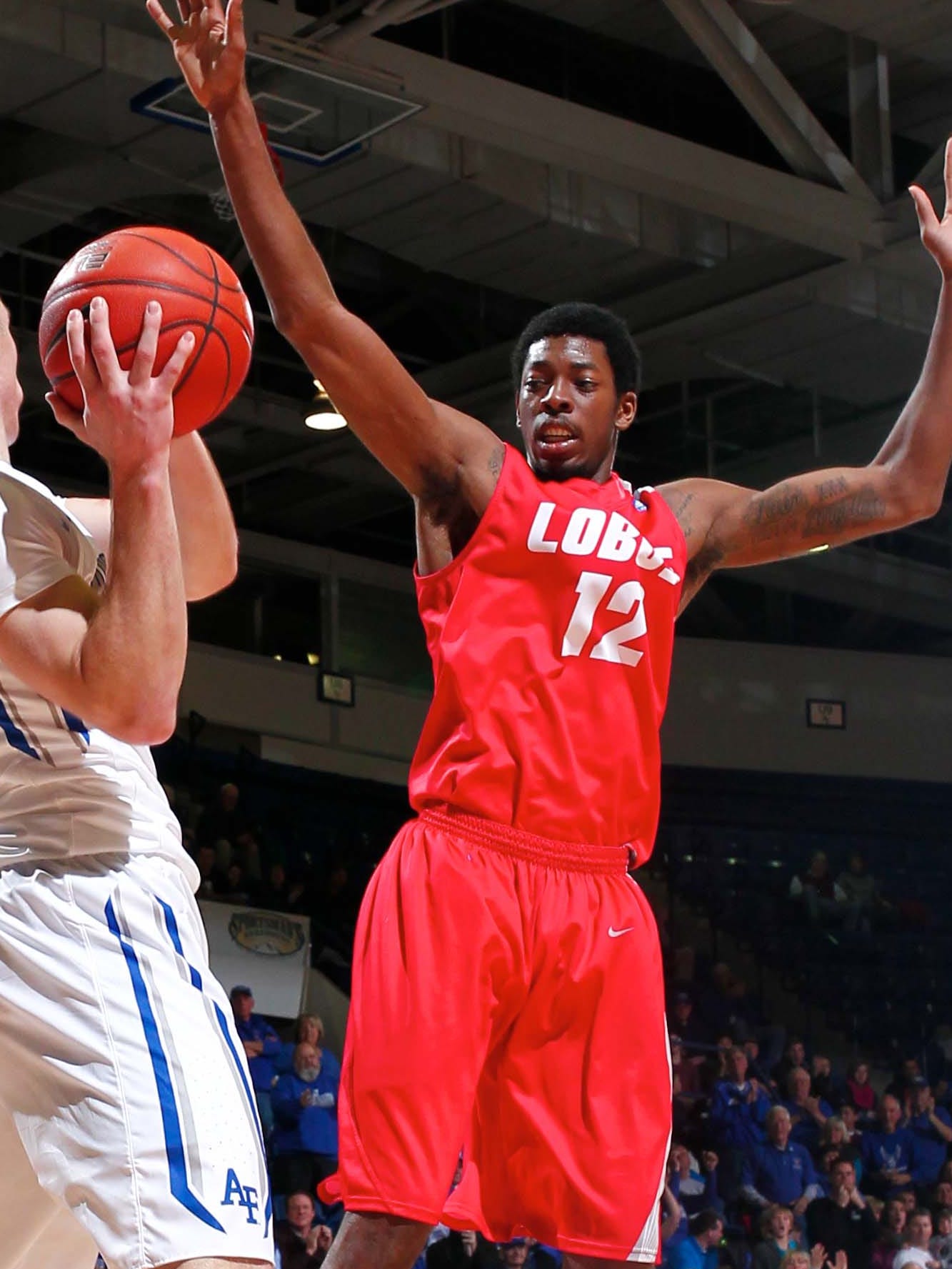 New Mexico's Devon Williams collapses during game vs. New Mexico State
