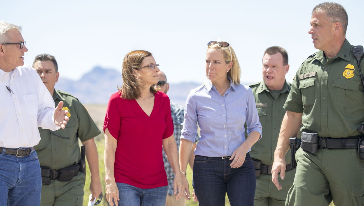 Homeland Security secretary returns to Arizona border for second tour