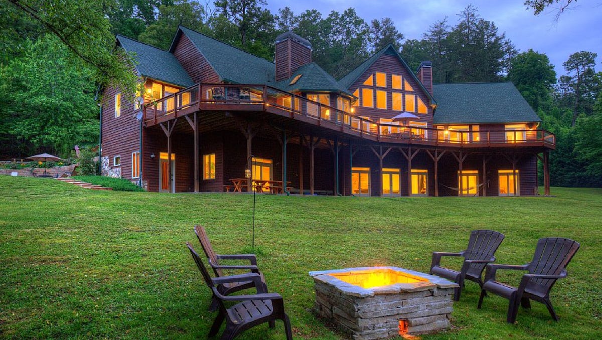 Bigger is better: One gigantic vacation rental in each state