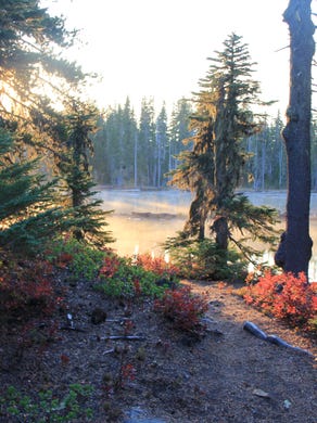 Go island camping at spectacular lake hidden in Oregon mountains