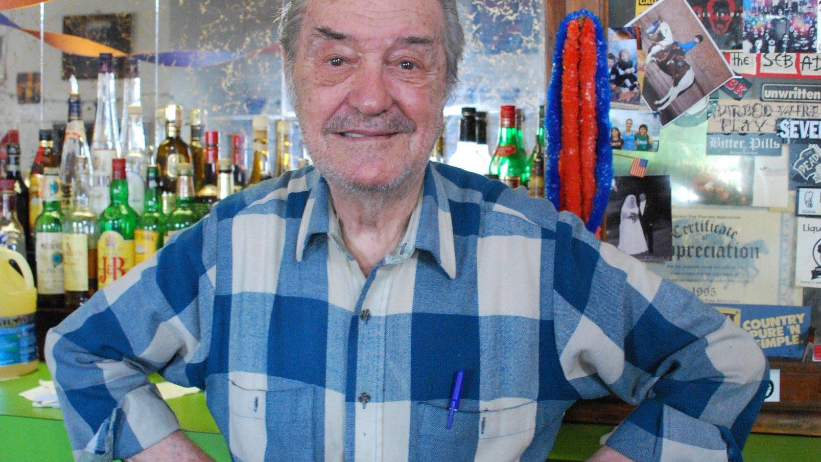 Owner of Steve's Place bar dead at 90
