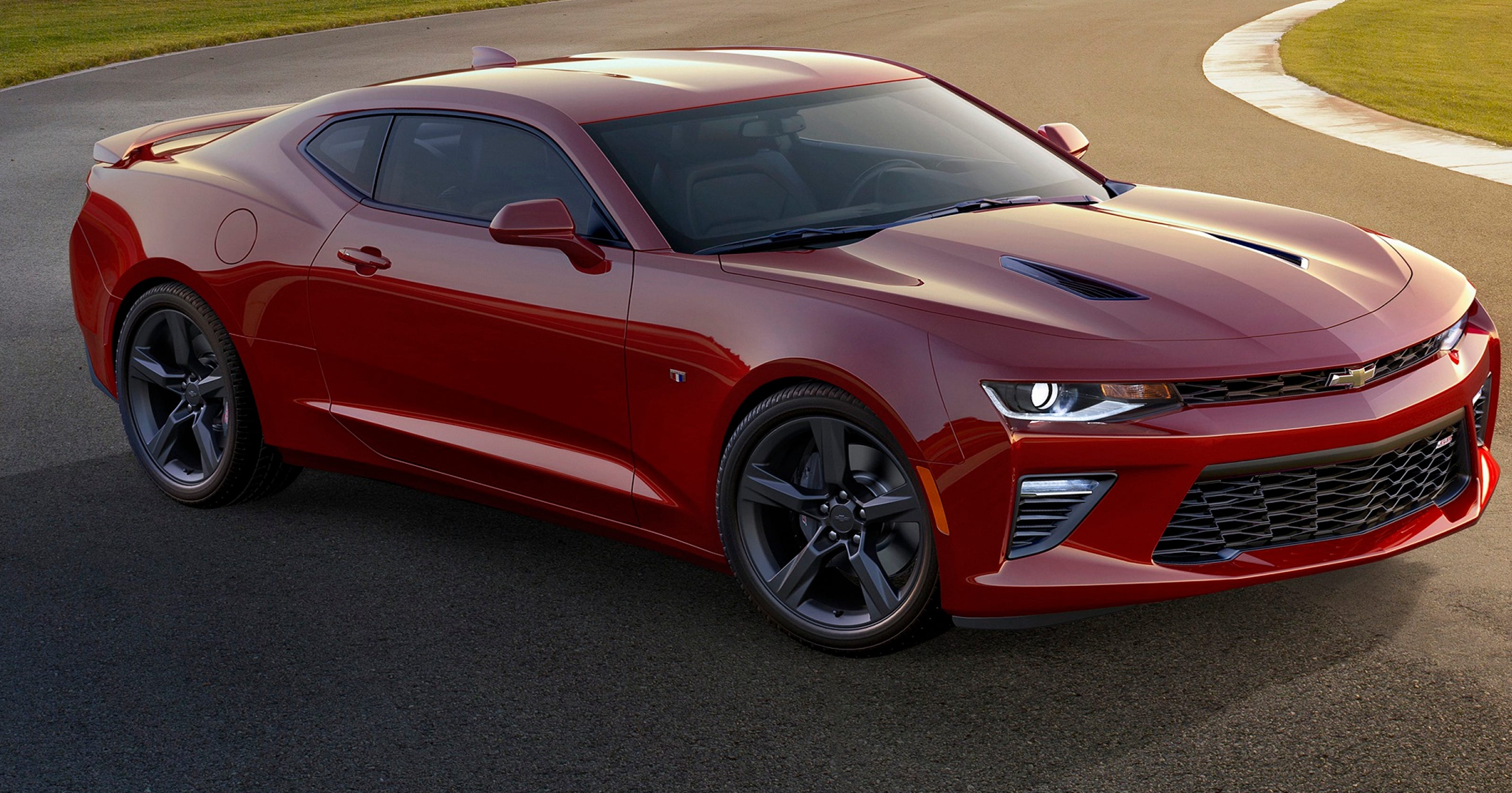 GM unleashes new, smaller Chevrolet Camaro