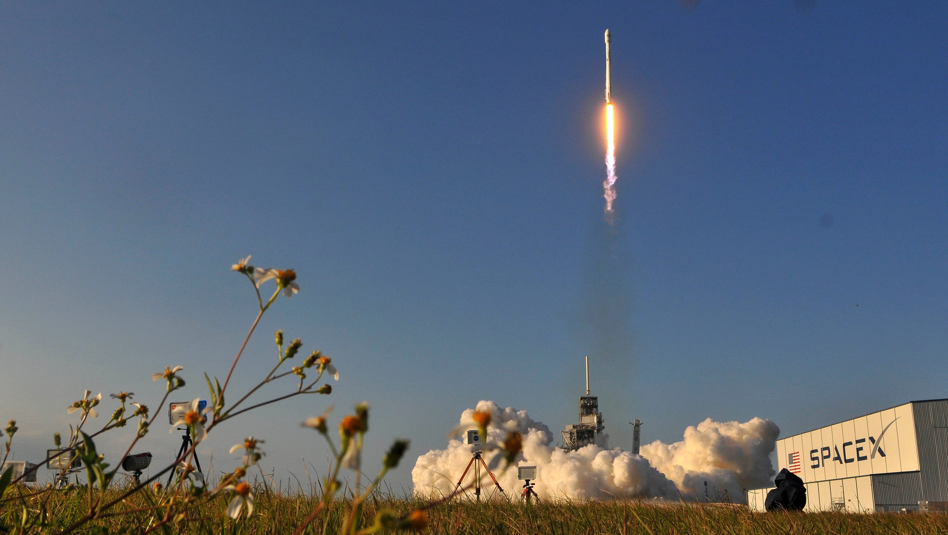 Reusable Falcon 9 rocket a triumph for SpaceX, Elon Musk