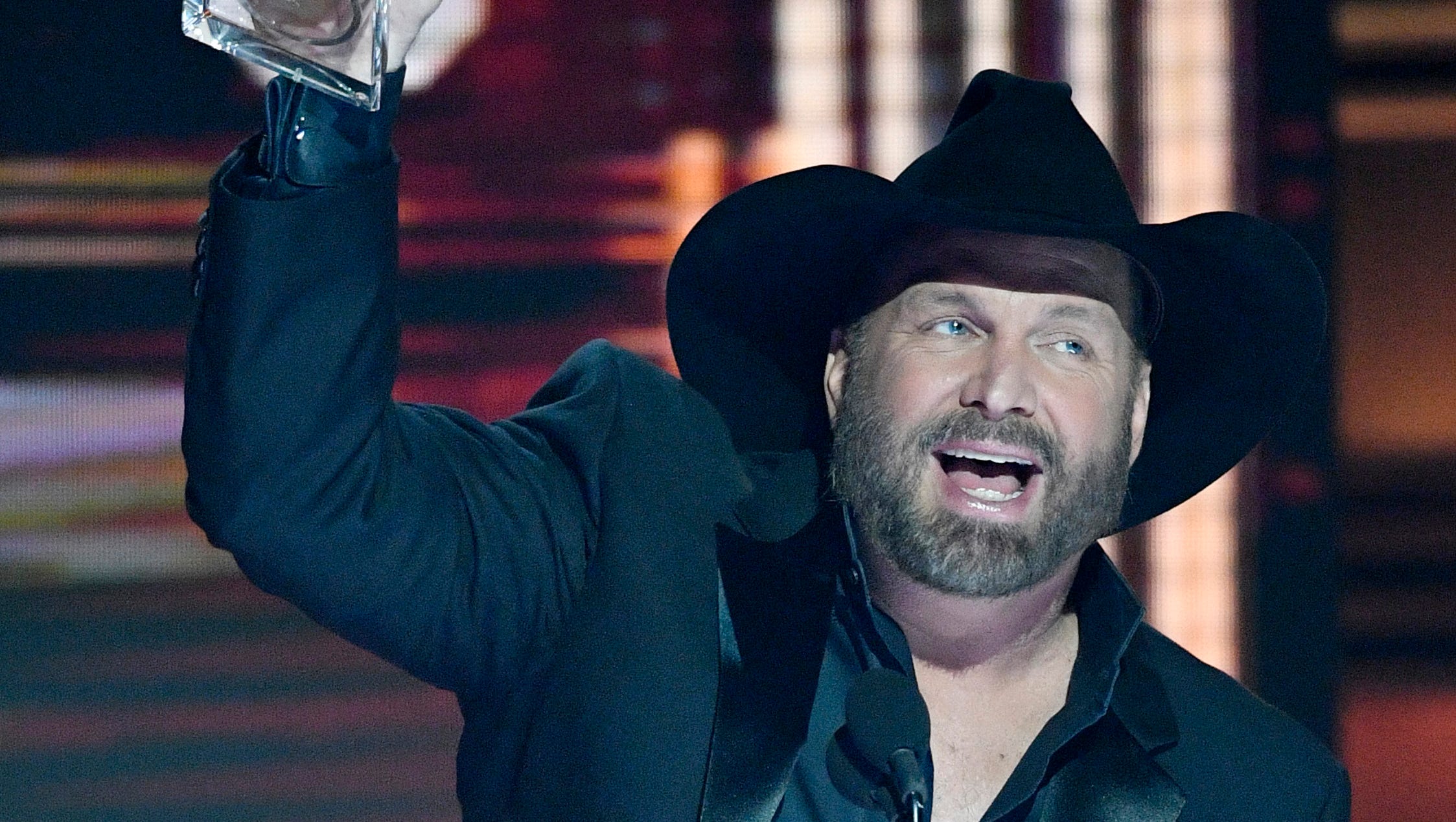 Garth Brooks adds additional Bridgestone Arena shows
