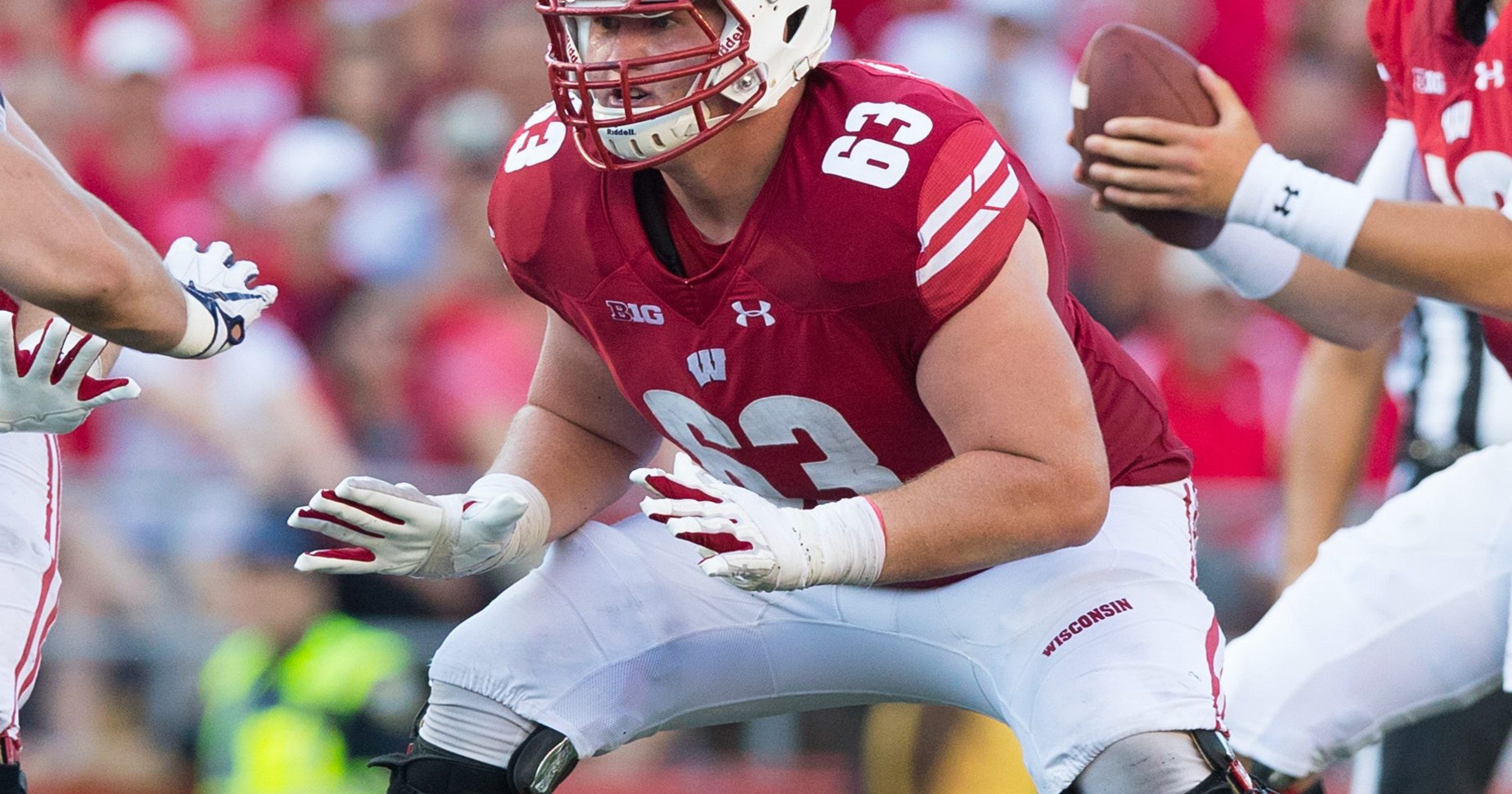 Packers seeking offensive linemen who can do more than move mountains