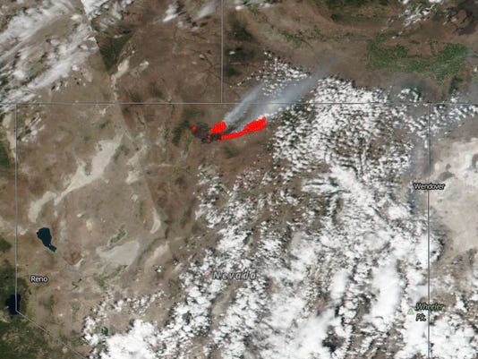 Progress made containing huge Martin Fire near Winnemucca