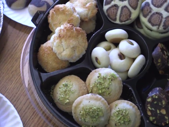 Syrian sweets sales offer bakery owner a way to give back, Arizona ...