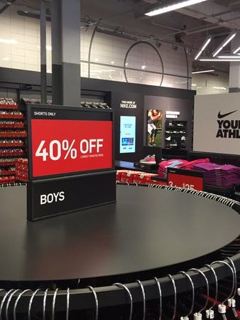 Crowds cheer new Detroit Nike store as community win