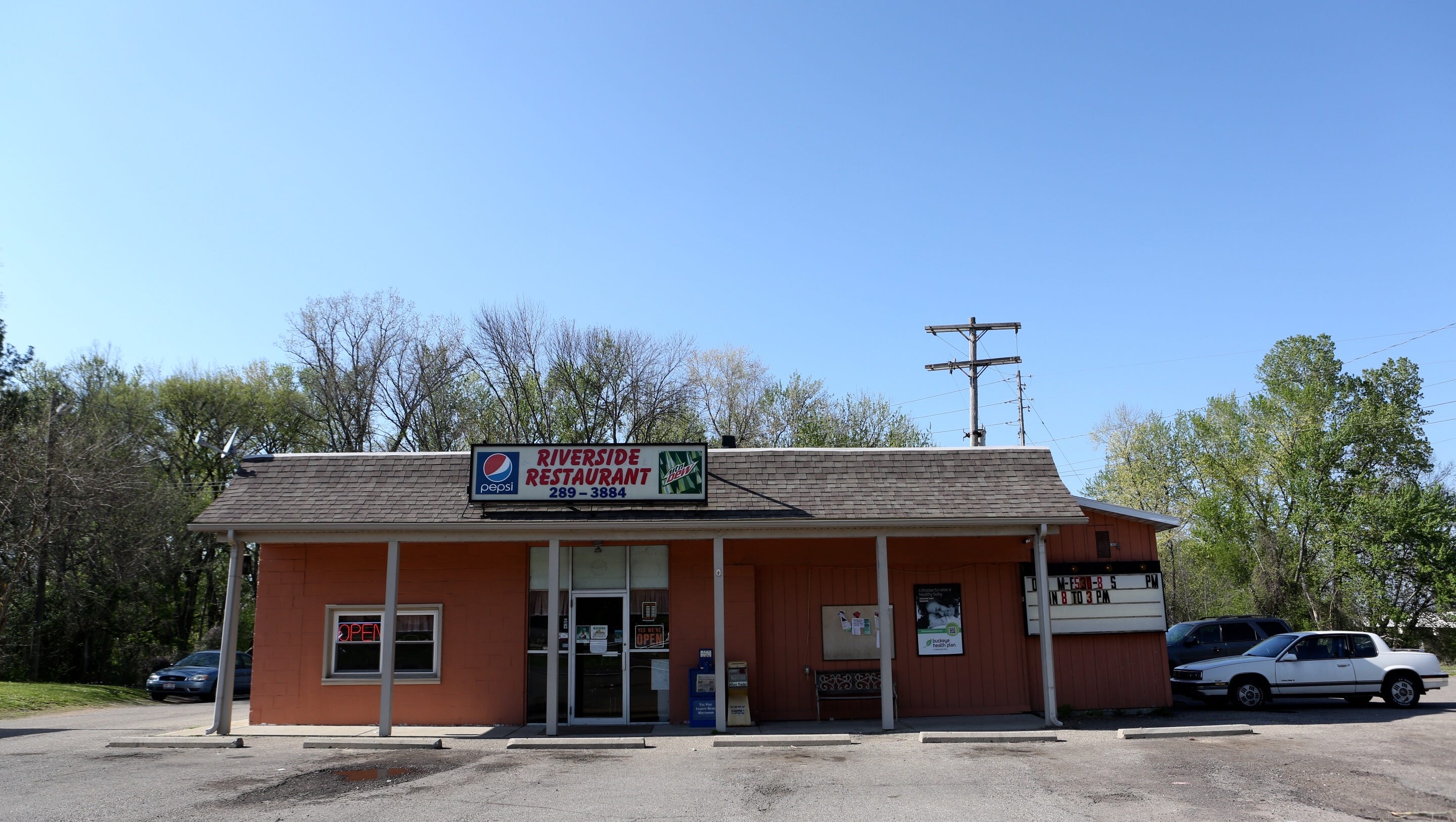 In Piketon, a massacre leaves diners and fairgoers uneasy