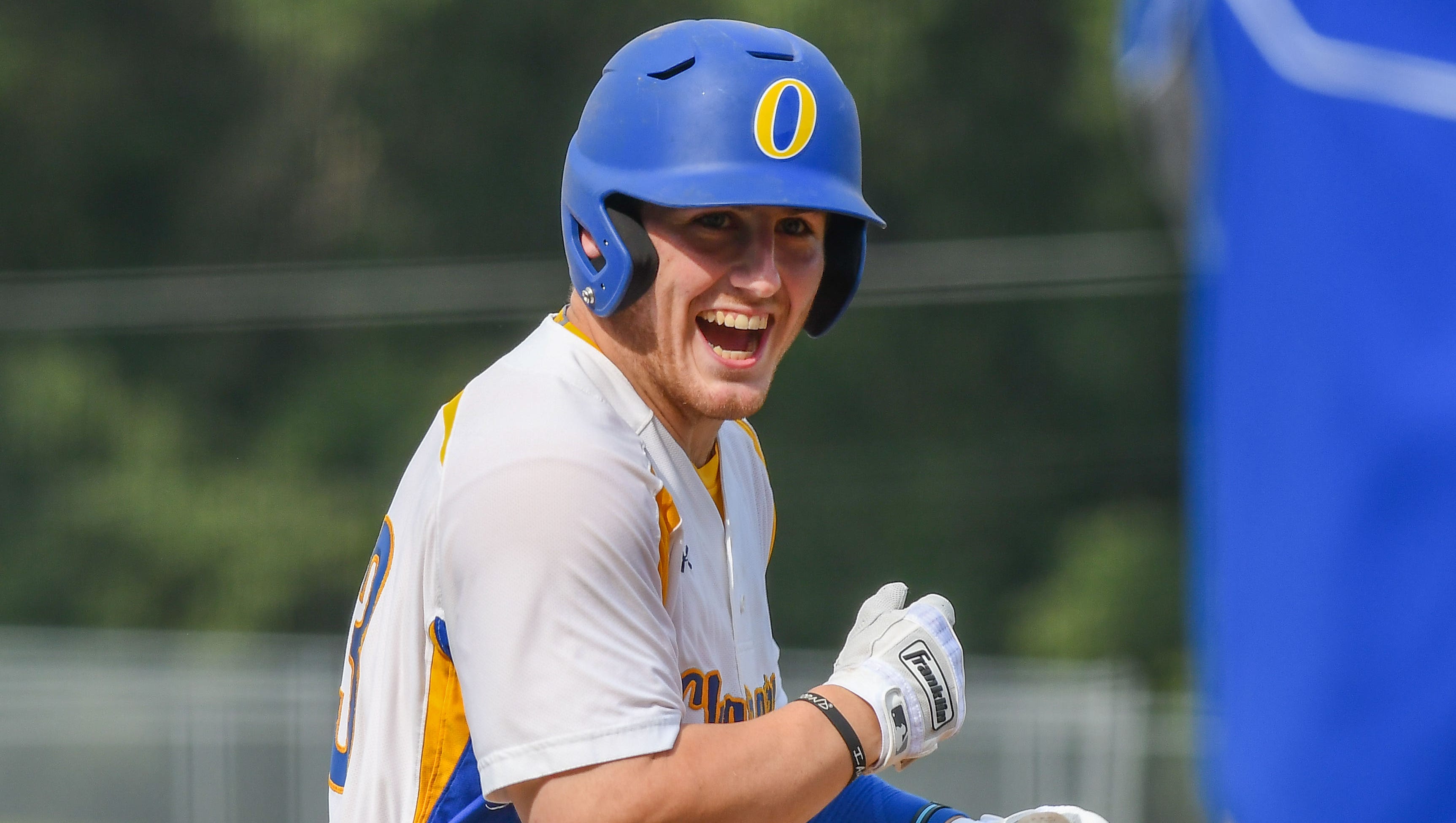 Thomas Dillard, Grae Kessinger choosing between Ole Miss, draft