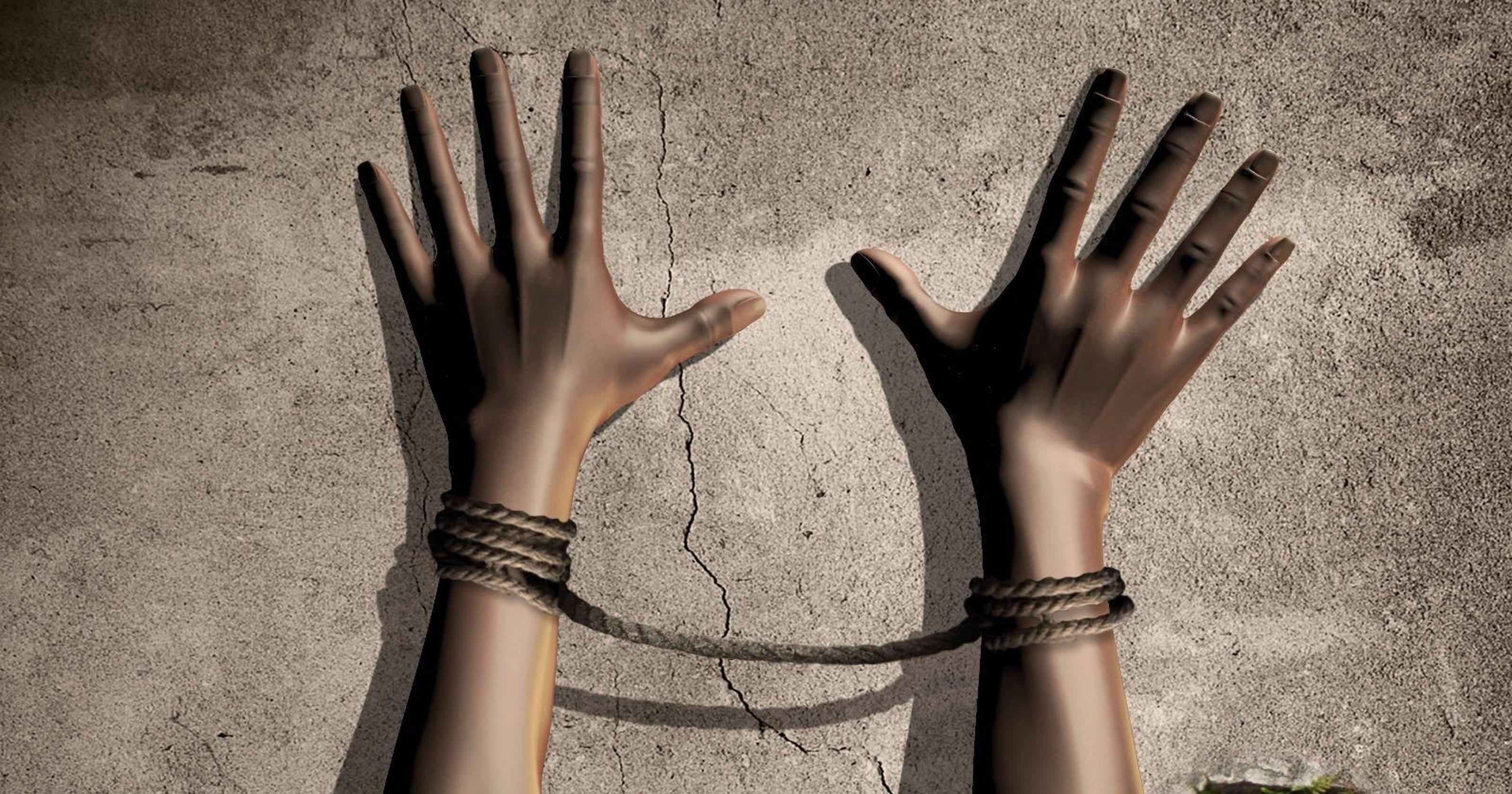 Feds: Man enslaved and sold women he called his wives