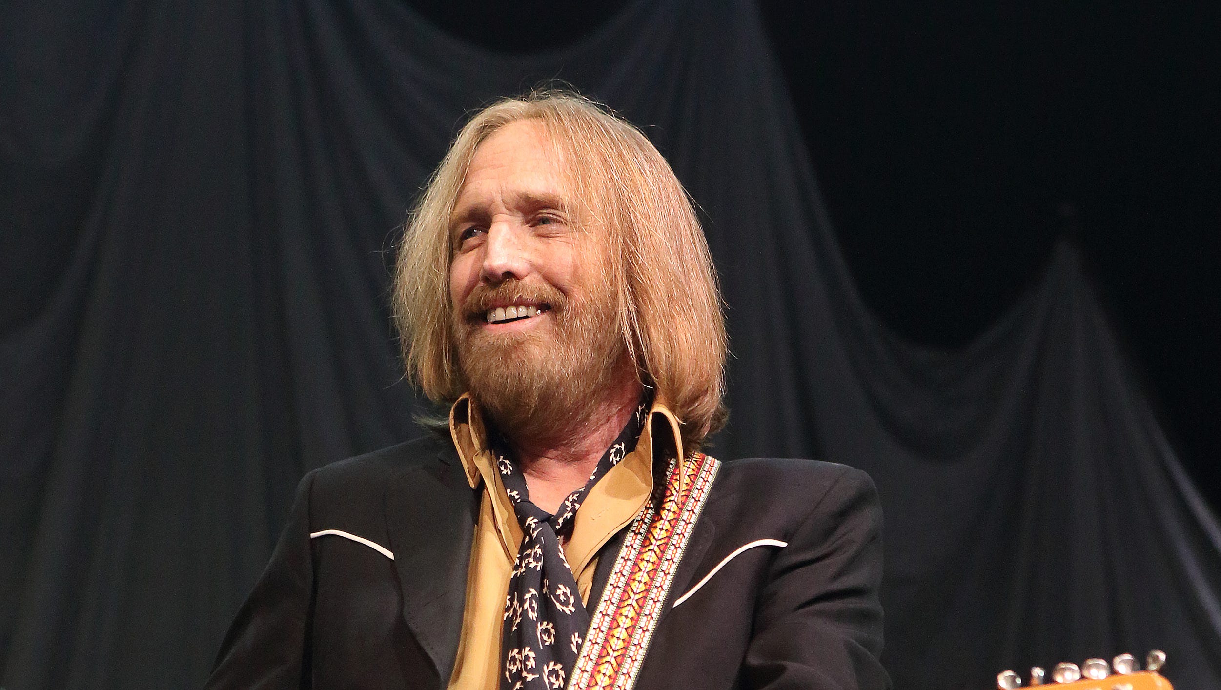 635581211592575486-TOM-PETTY.JPG?width=2502&height=1414&fit=crop&format ...