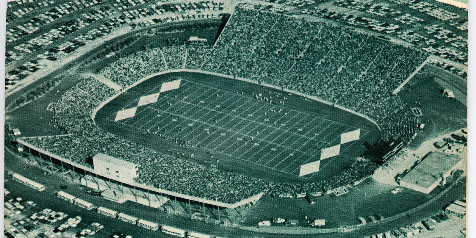 How Lambeau Field saved Packers in Green Bay