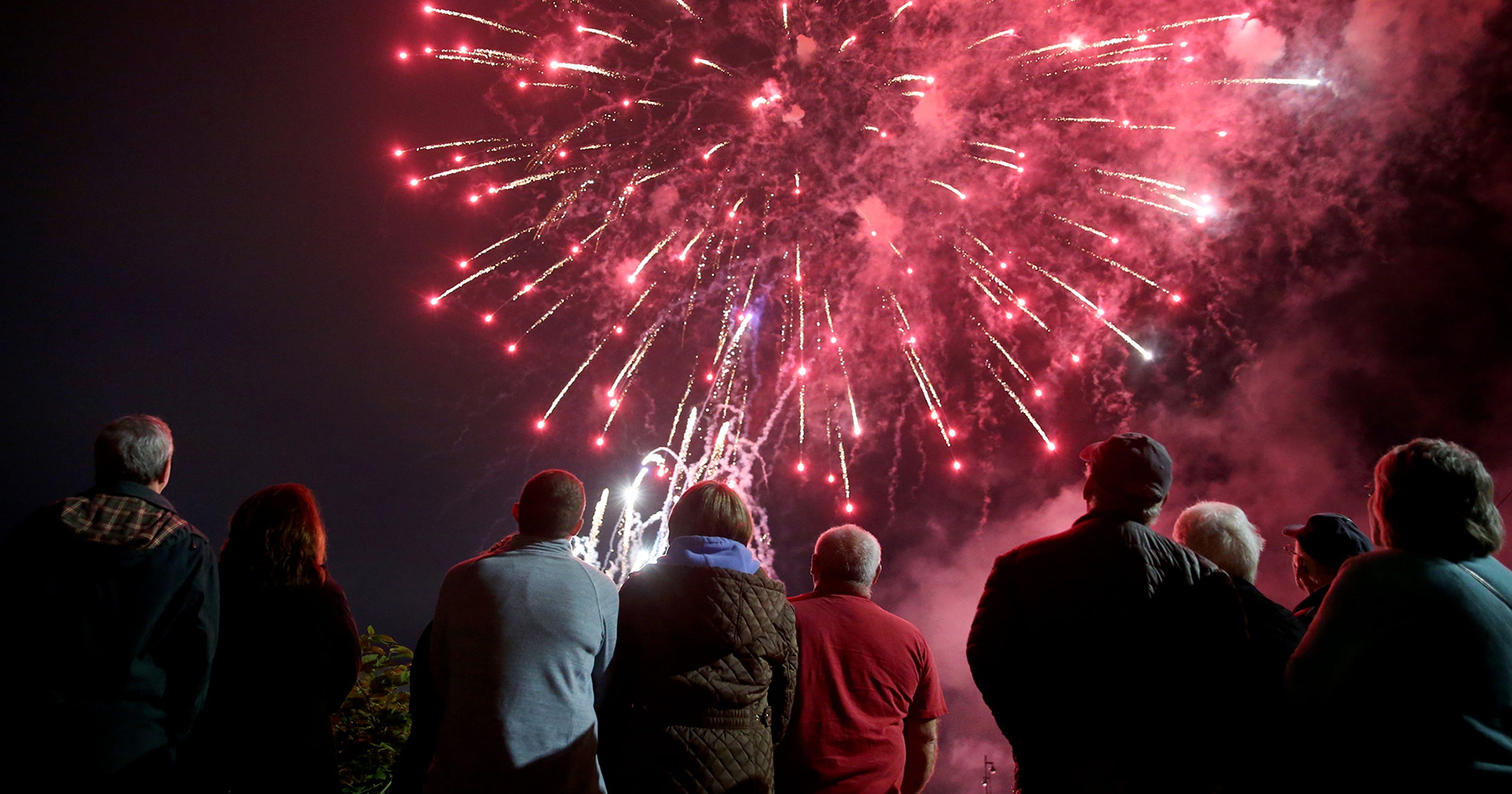 Bainbridge moves to ban fireworks