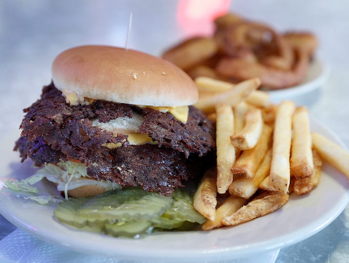 Workingman's Friend: Best blue-collar cheeseburger bar in Indy