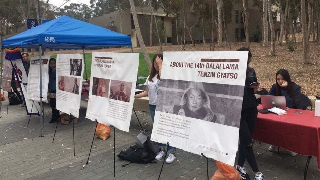 dalai-lama-speaks-at-ucsd-commencement-amid-chinese-student-objection