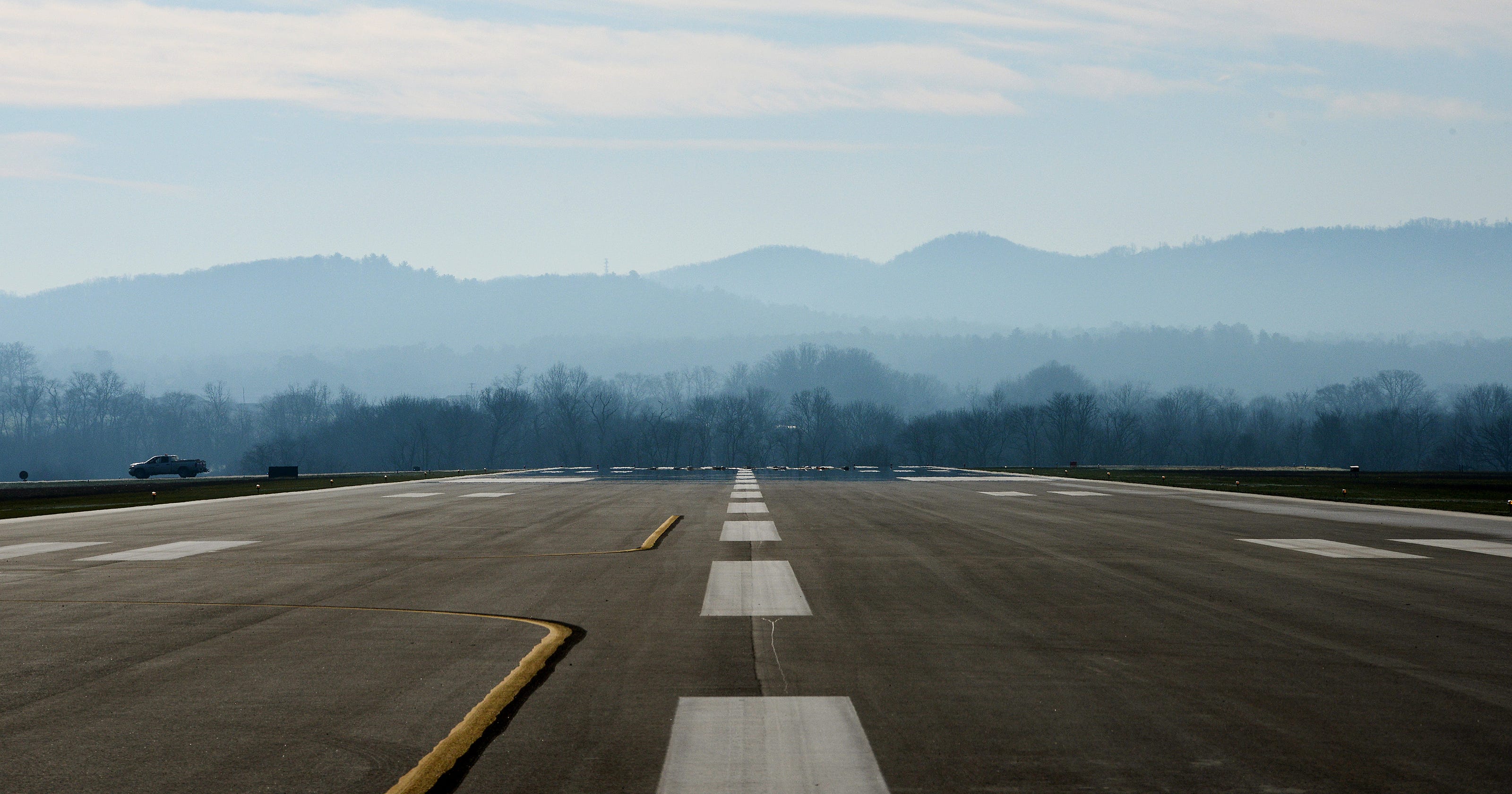 Asheville airport opens temporary runway