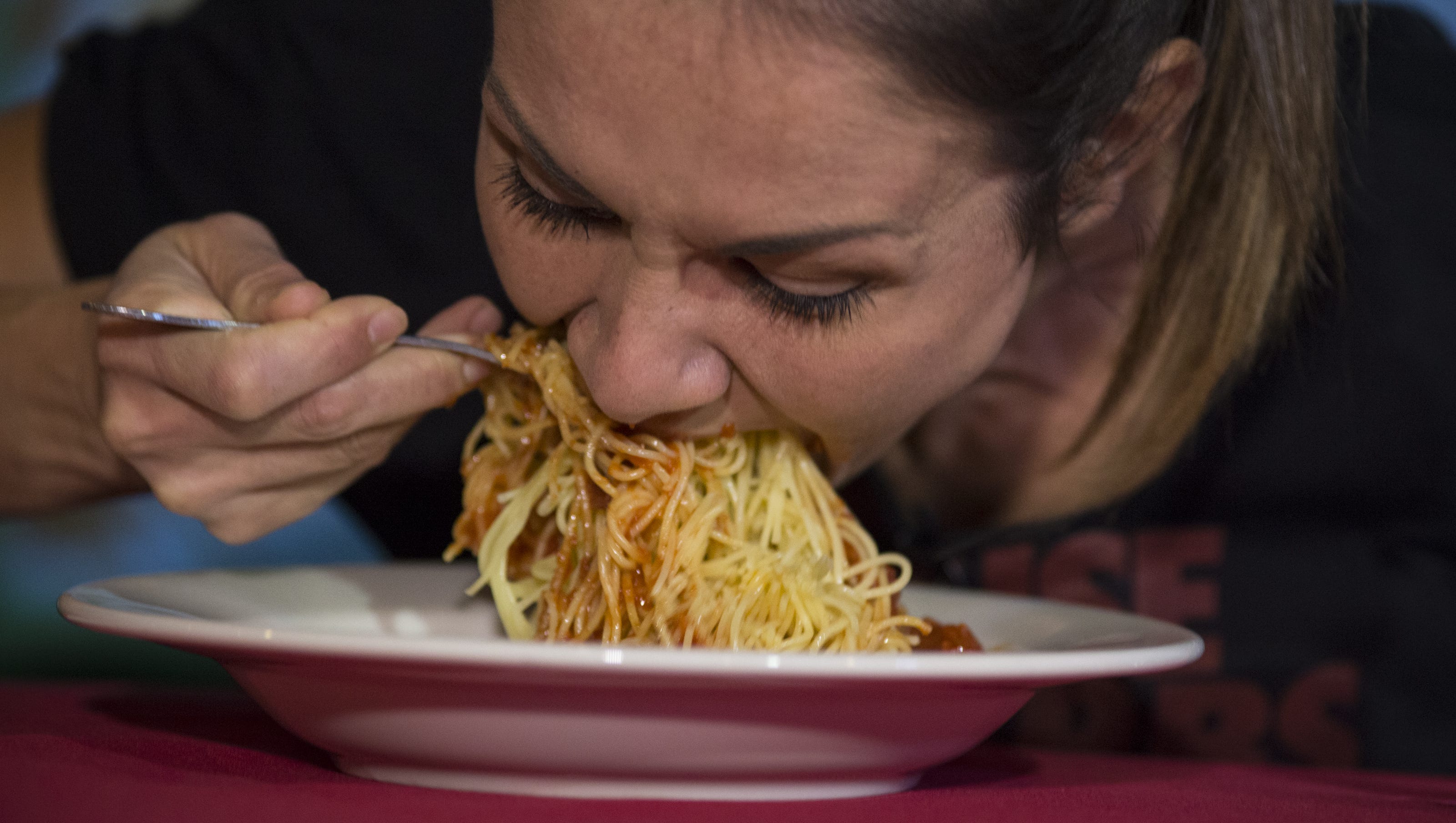 Tucson Woman Sets Guinness World Record For Pasta Eating tucson-woman-sets-guinness-world-record-for-pasta-eating