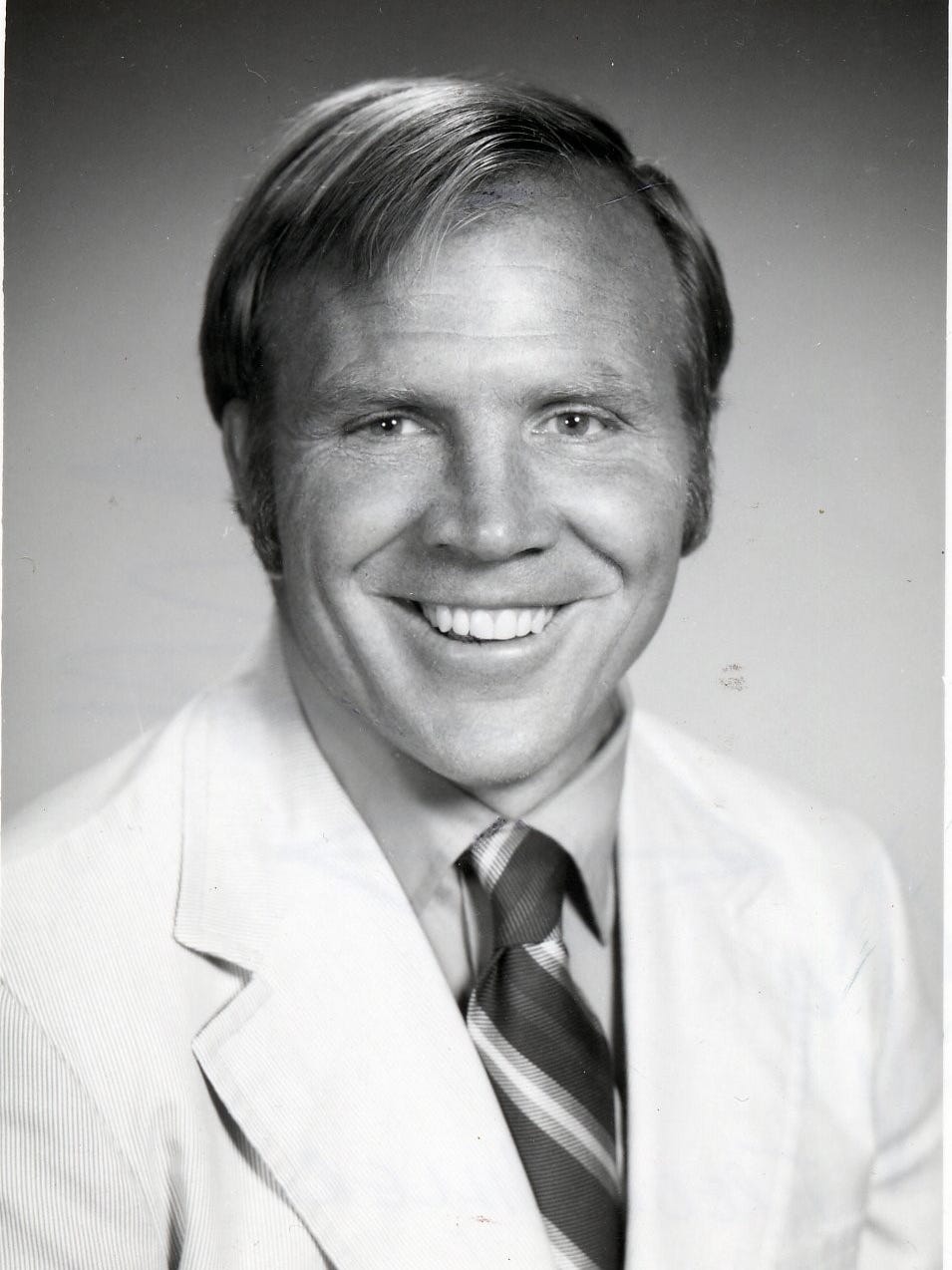 Fred Miller, Arizona State official who fired Frank Kush, dies