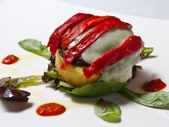 Local chefs dish about food presentation