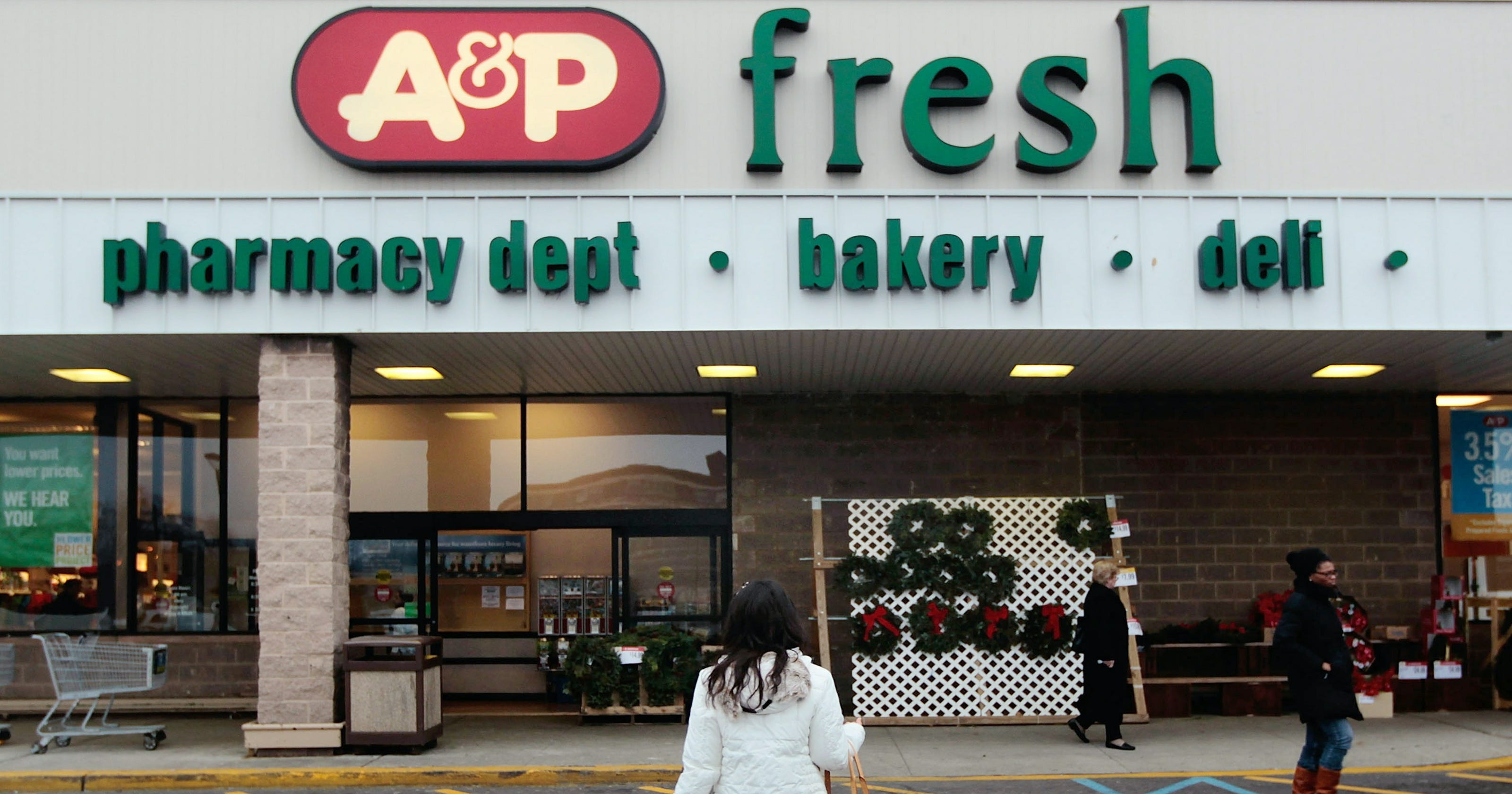 A&P grocery chain files bankruptcy again