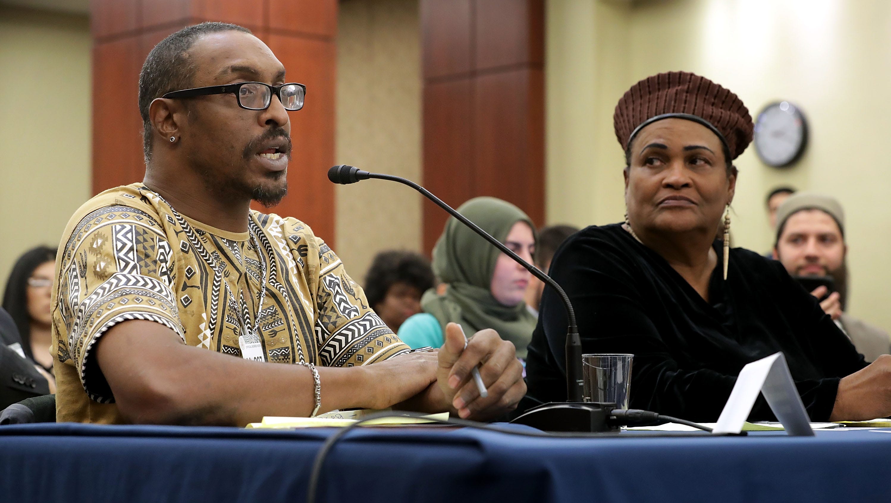 Muhammad Ali's son and second wife lobby for profiling ban after ...