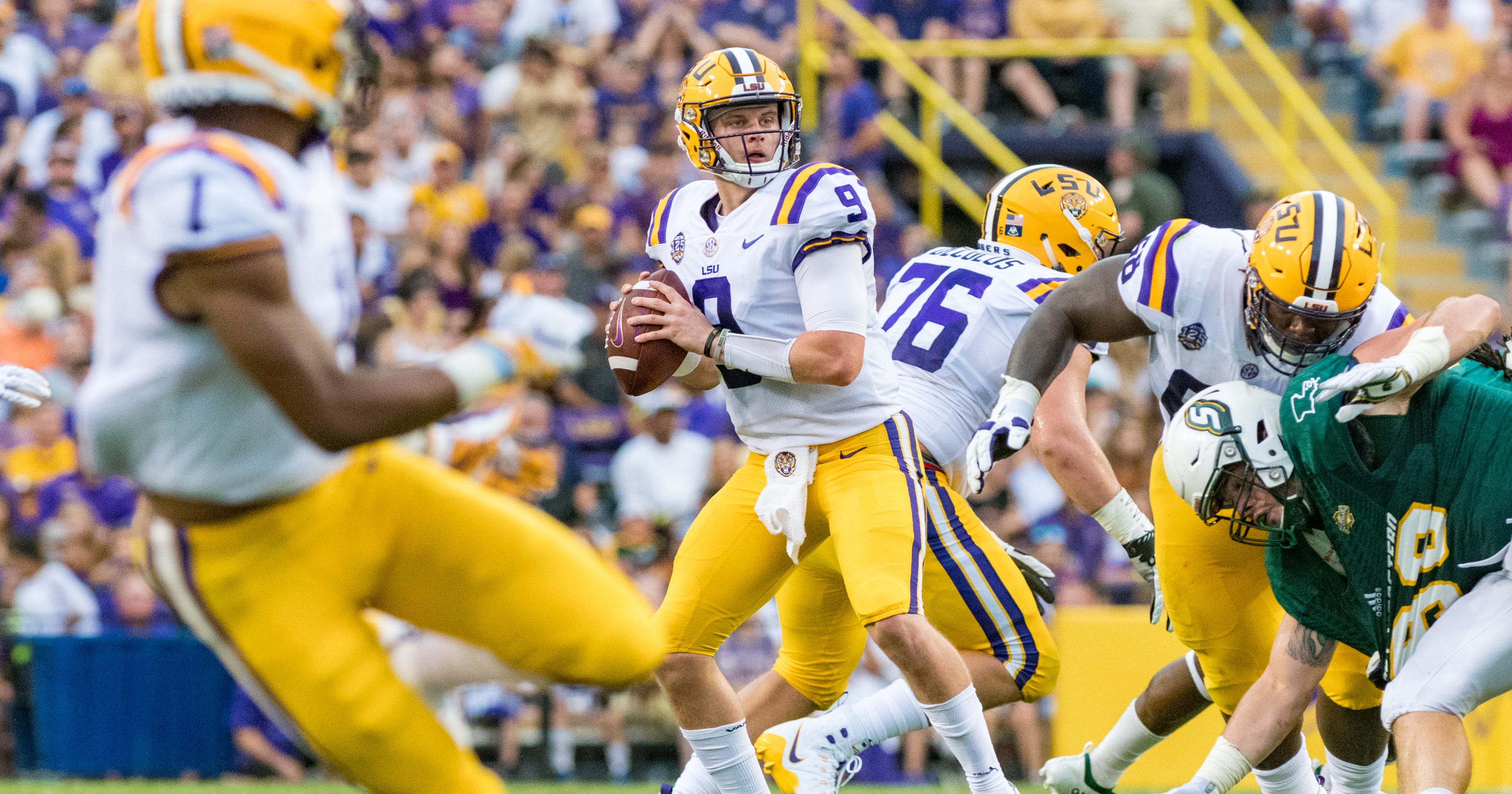 'New' LSU offense putting up old numbers from 2014-16 — as in low