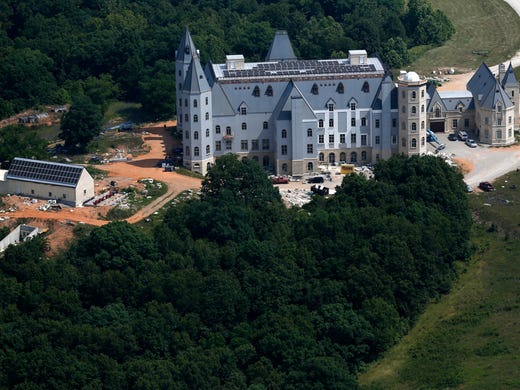 Pensmore, massive mansion near Ozark, continues construction