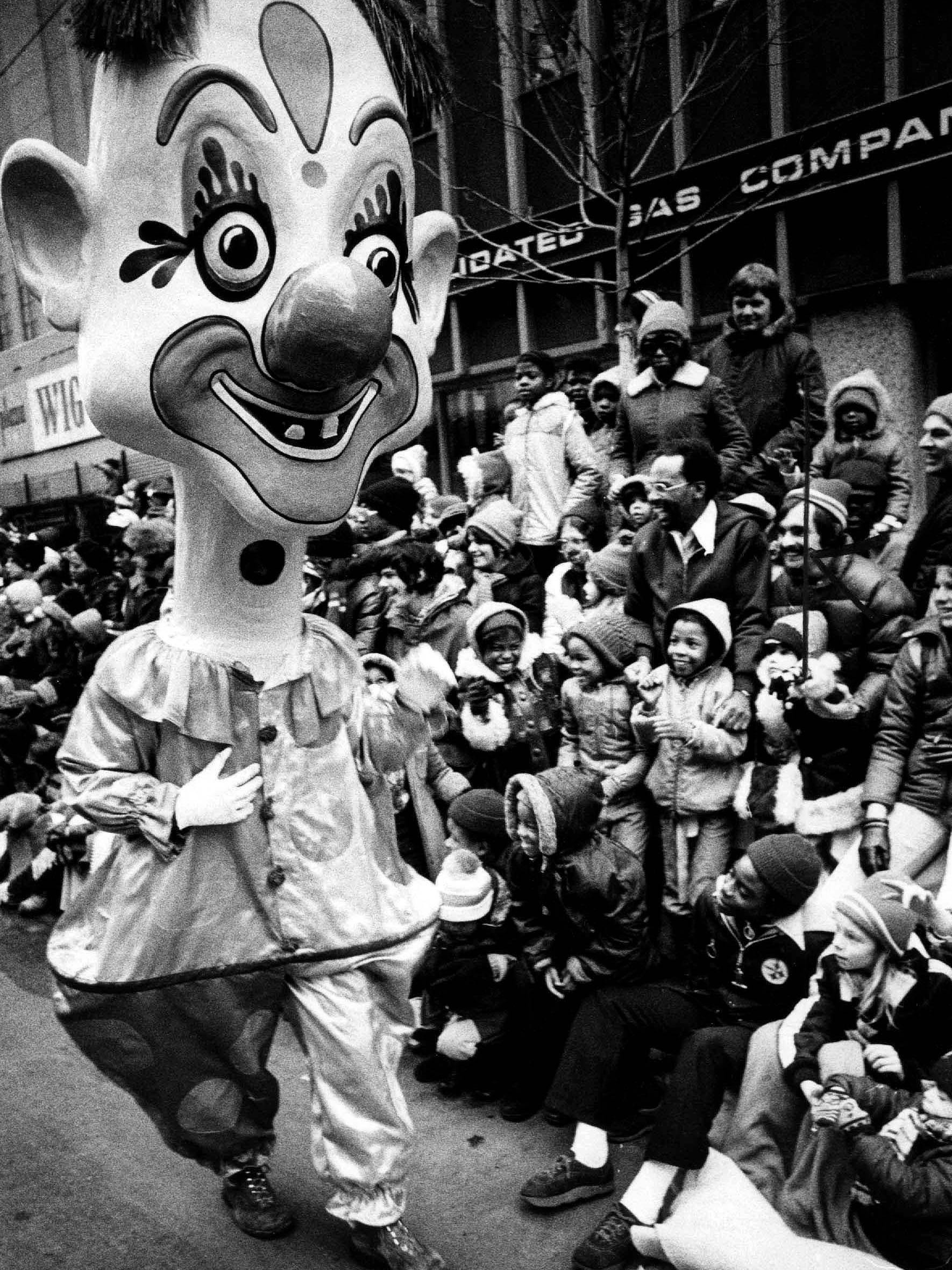 Detroiters over 90 share Thanksgiving parade memories
