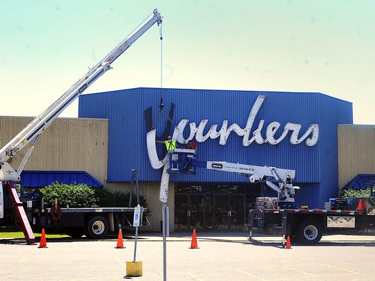 Wisconsin regional malls chart a new course, with new strategies