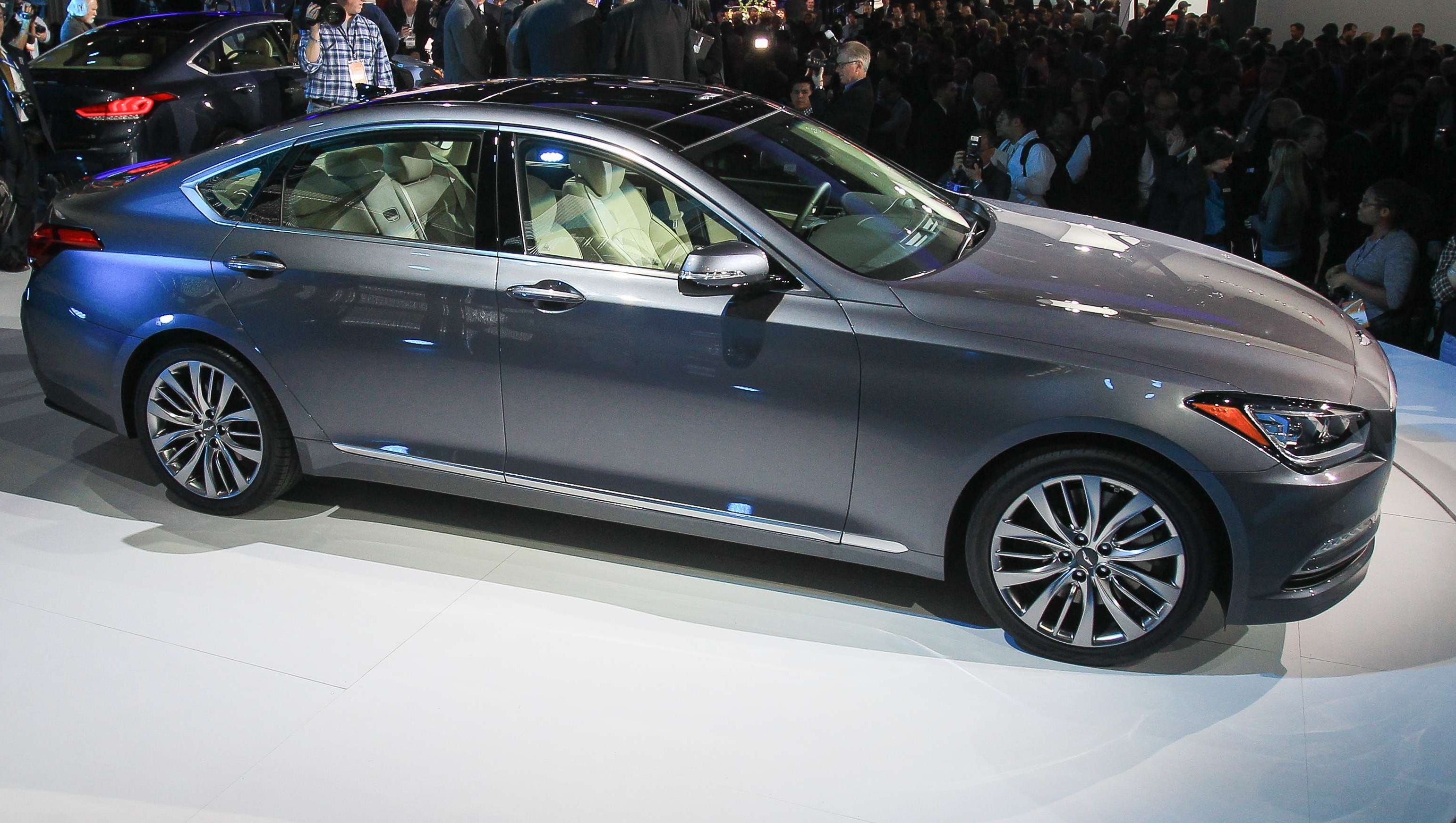 New Hyundai Genesis has unique all-wheel-drive