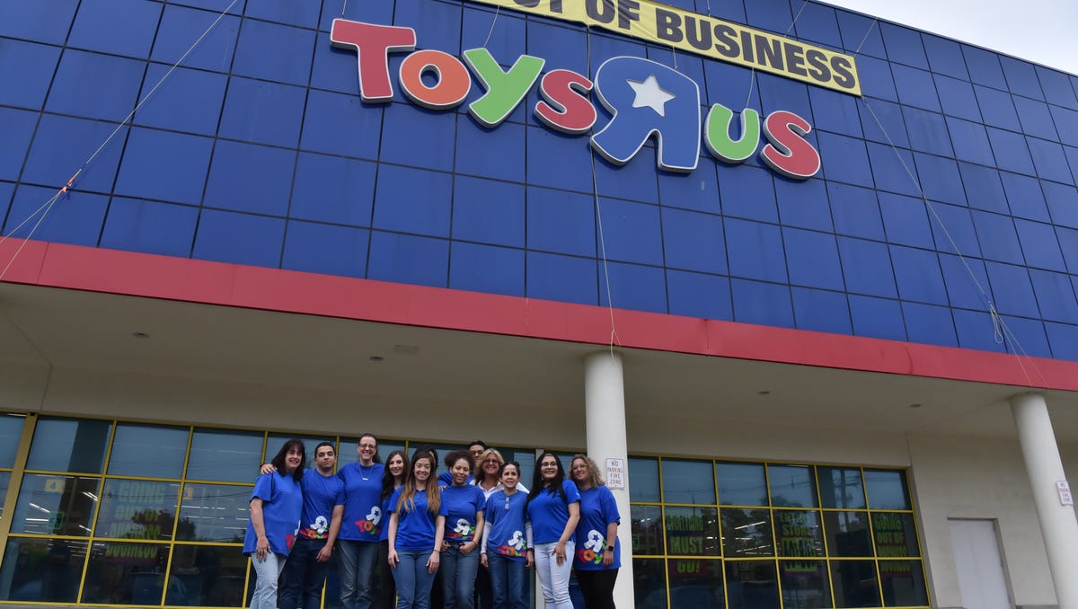 Final Saturday at Toys R Us in Paramus, NJ.