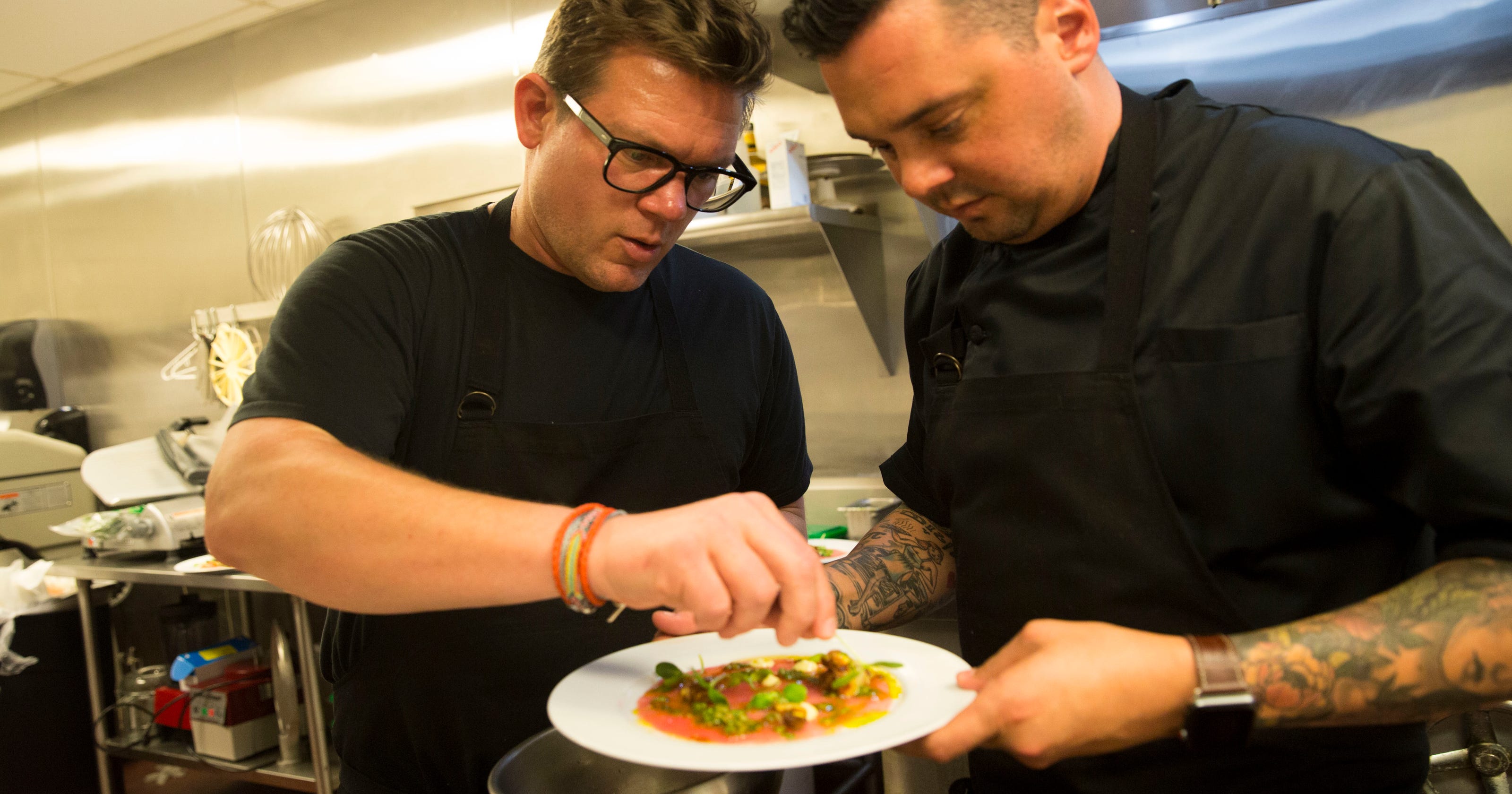 Celebrity chef Tyler Florence debuts new wine at Cooper's Hawk in Naples