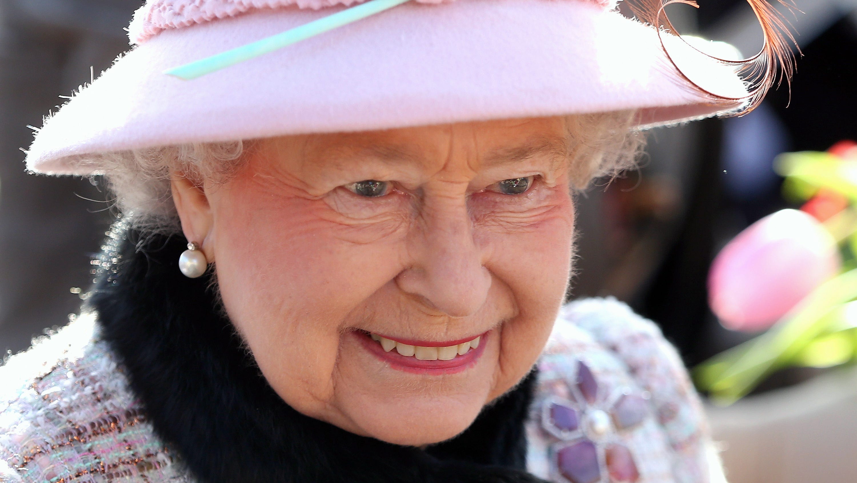 Queen Elizabeth II reaches milestone 62 years on throne