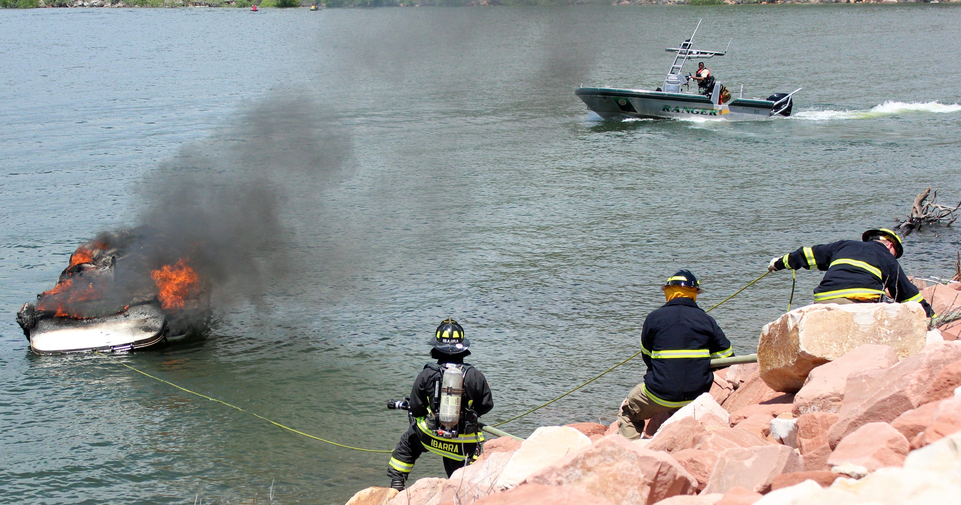 3 rescued from boat blaze on Horsetooth