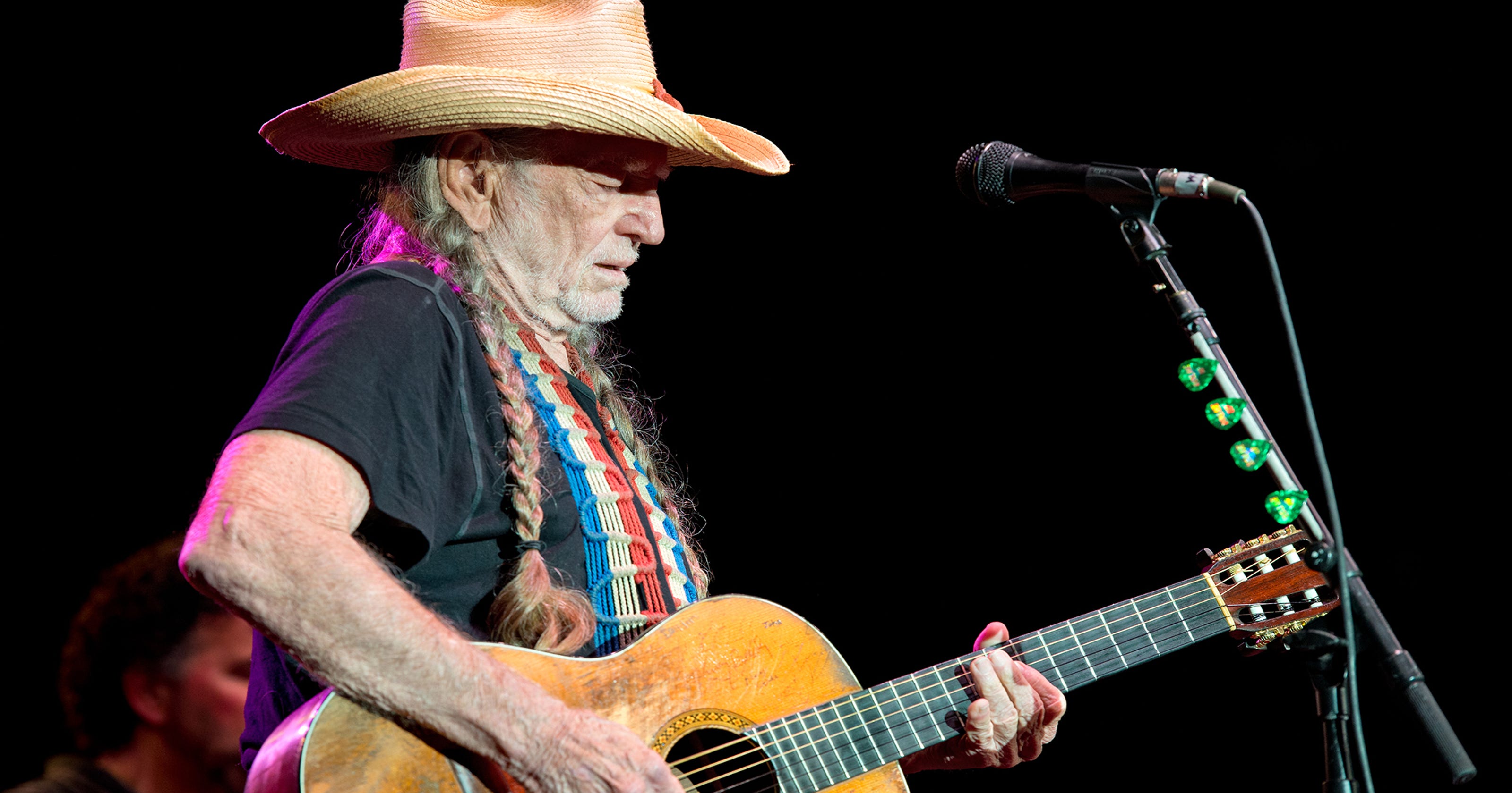 5 famous Willie Nelson songs that are actually covers