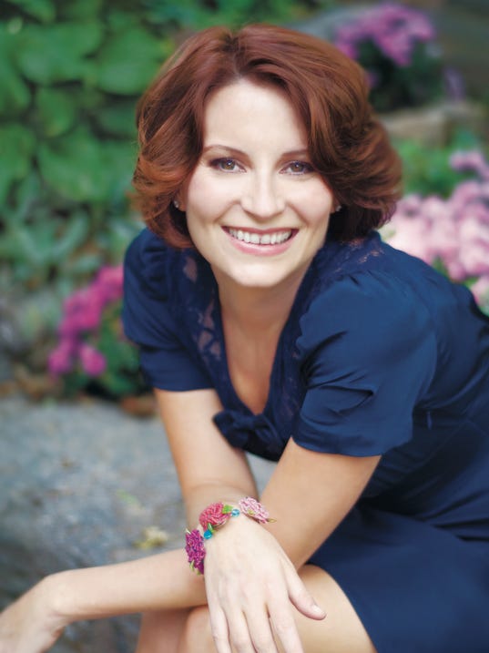 Book Buzz: Meg Cabot returns to 'Princess Diaries' world