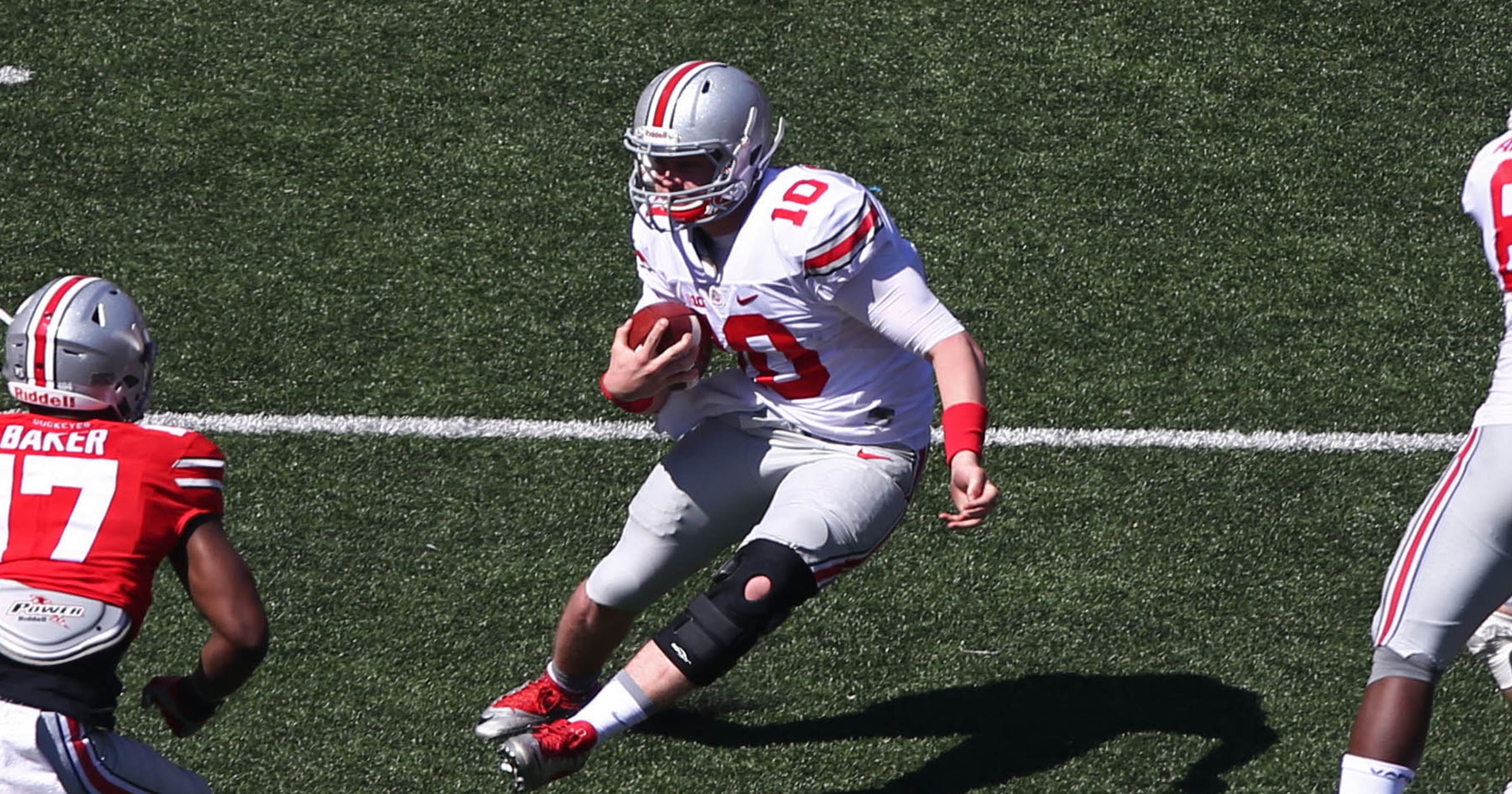 QB Joe Burrow, young Buckeyes stand out in Ohio State spring game